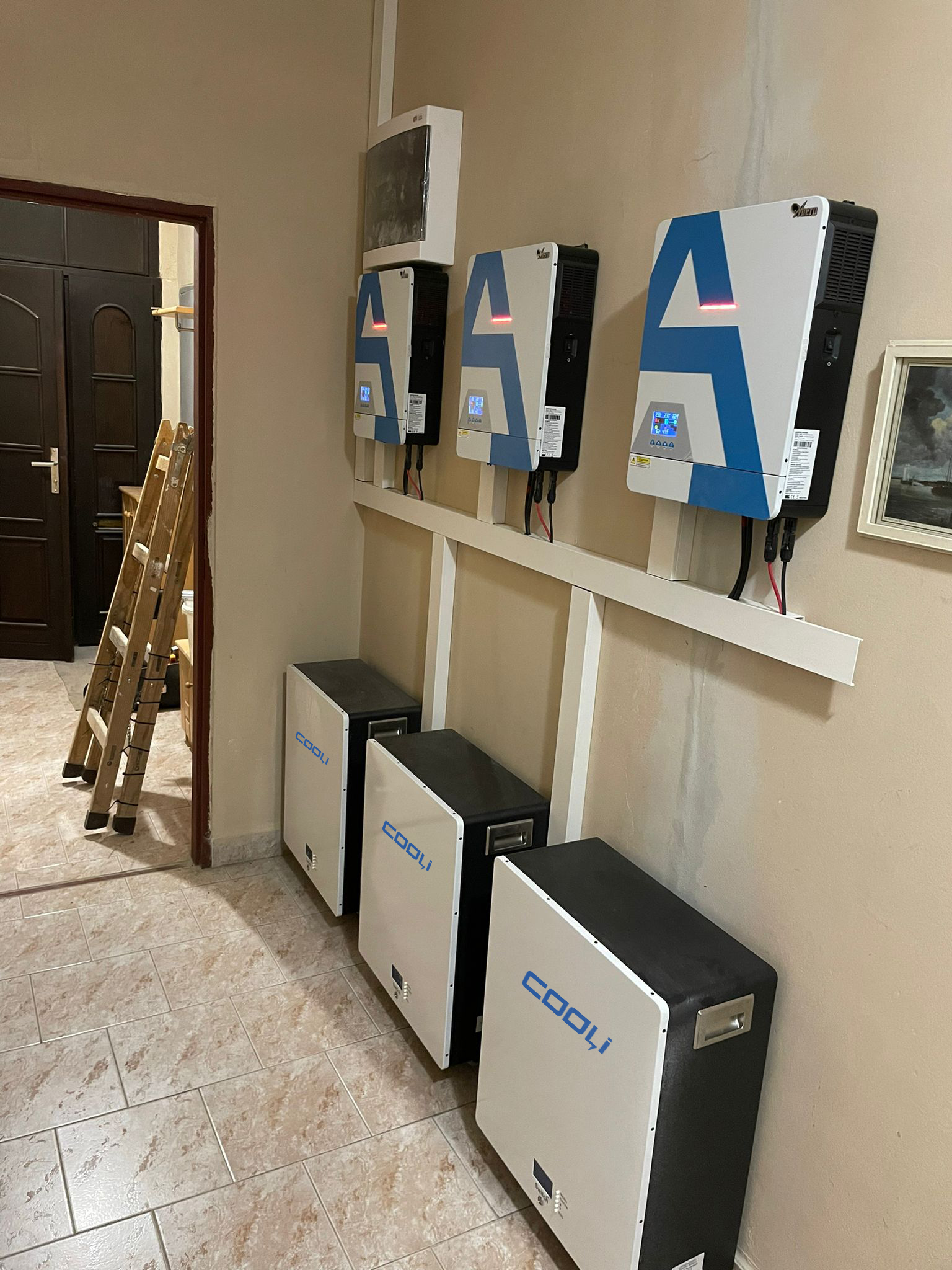 Wall Mounted Battery - Cooli Lithium Battery Factory